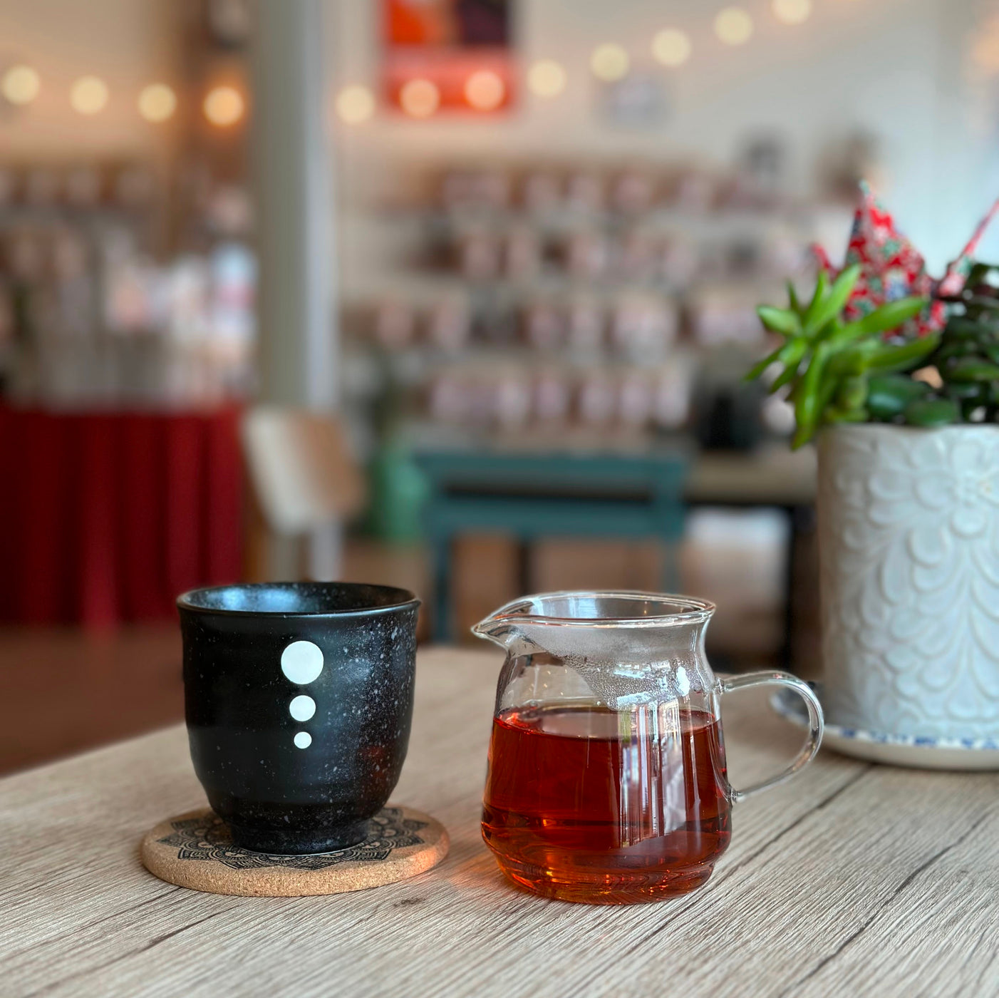 Buy Darjeeling Tea, Green Tea & More | Happy Earth Tea